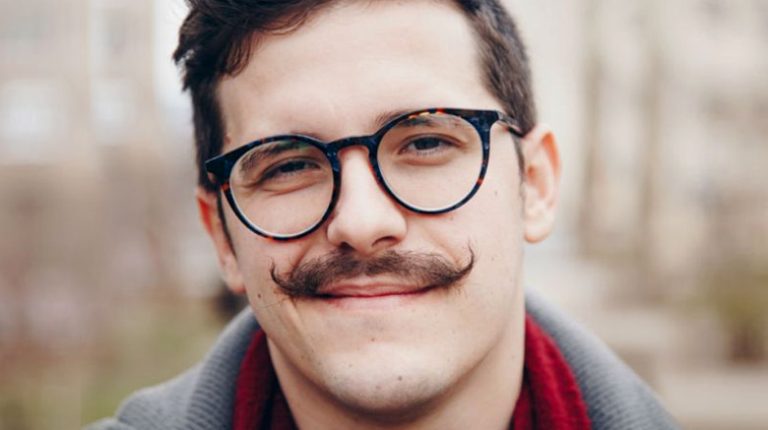 Conheça os 7 Tipos de Bigode que serão Tendência em 2025